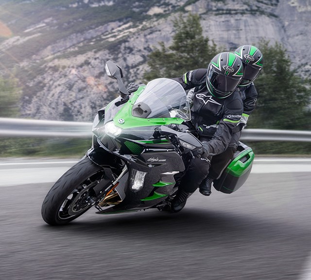 Kawasaki Ninja H2 SX | Most Powerful Touring Hypersport Motorcycle